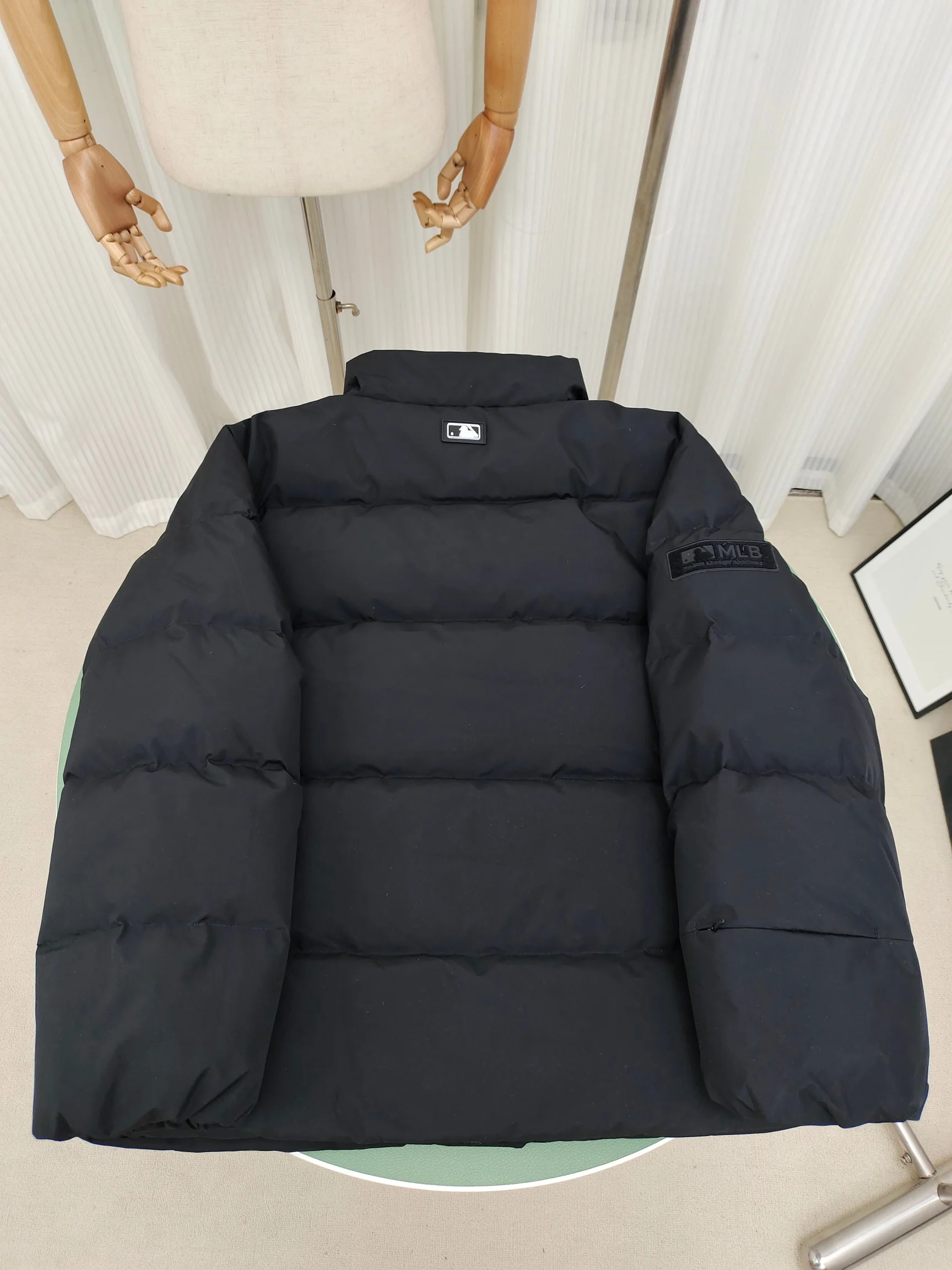 Exact replica Mlb Down Jackets