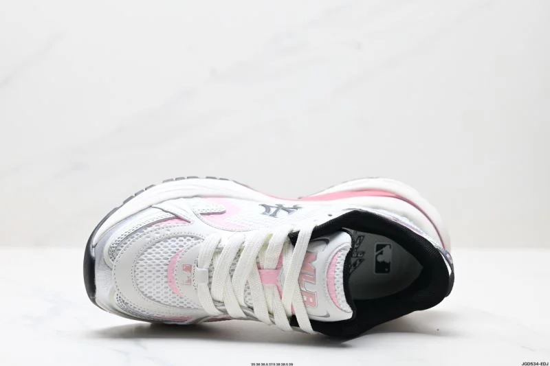 Indistinguishable Mlb Shoes