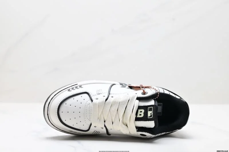 Accurate model Mlb Shoes