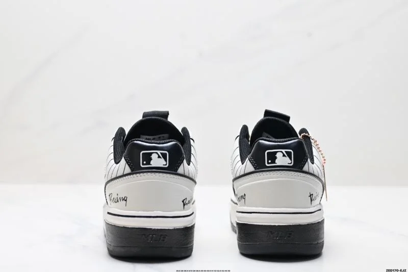 Accurate model Mlb Shoes