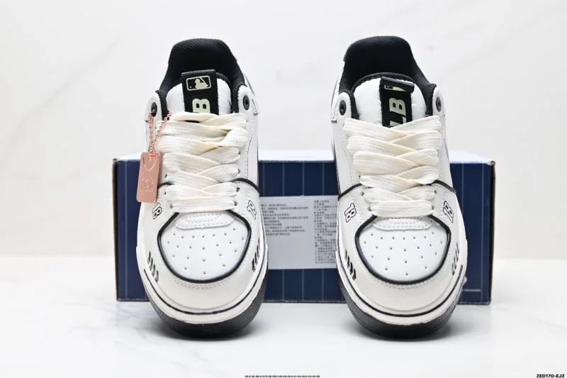 Accurate model Mlb Shoes
