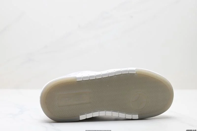 Indistinguishable Mlb Shoes