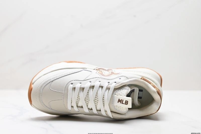 Accurate model Mlb Shoes