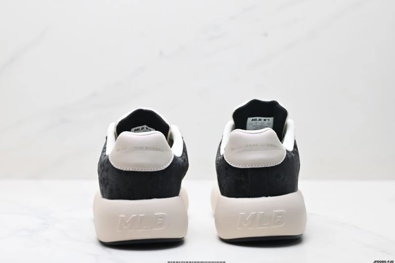 Accurate model Mlb Shoes