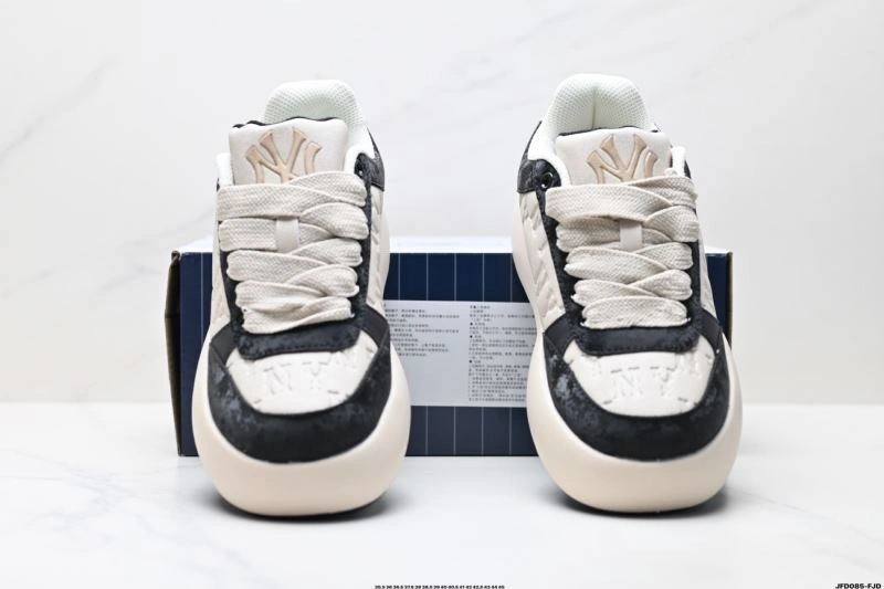 Accurate model Mlb Shoes
