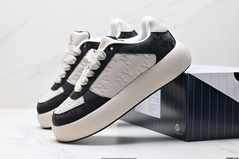 Accurate model Mlb Shoes