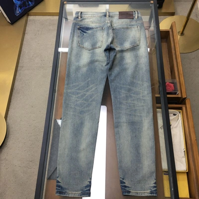 Accurate model Mmj Jeans