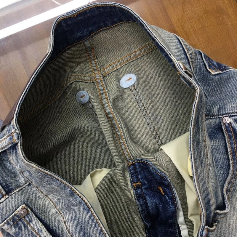 Accurate model Mmj Jeans