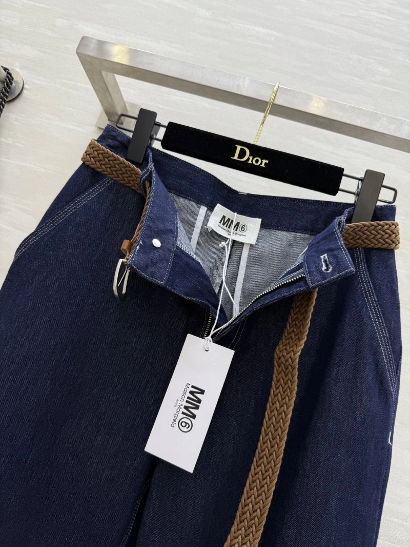 Accurate model Mmj Jeans