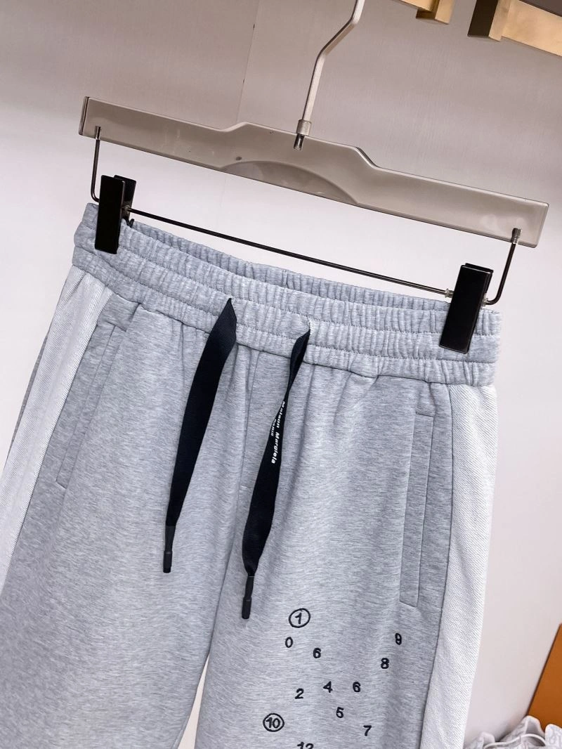 Cut-rate Mmj Short Pants
