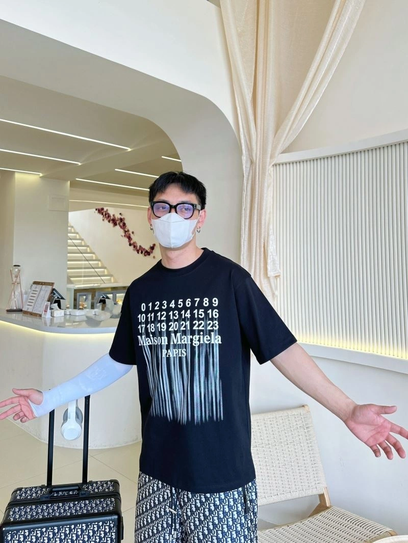 Top mirror Mmj T-Shirts