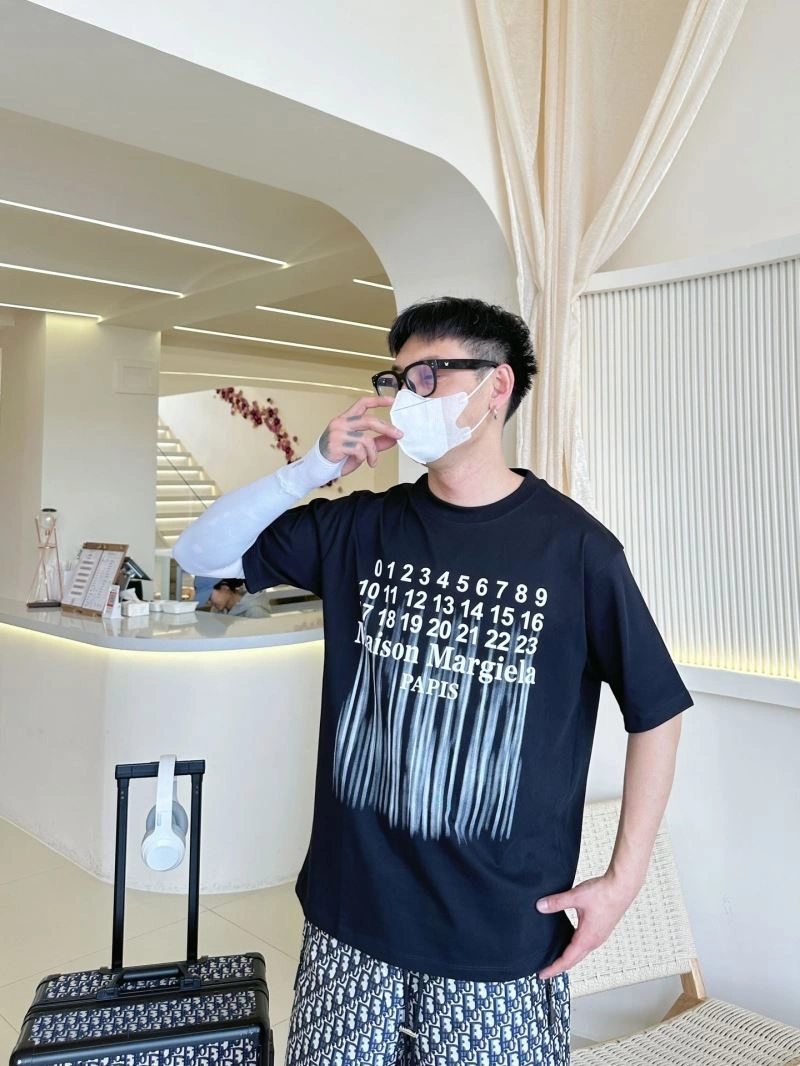 Top mirror Mmj T-Shirts