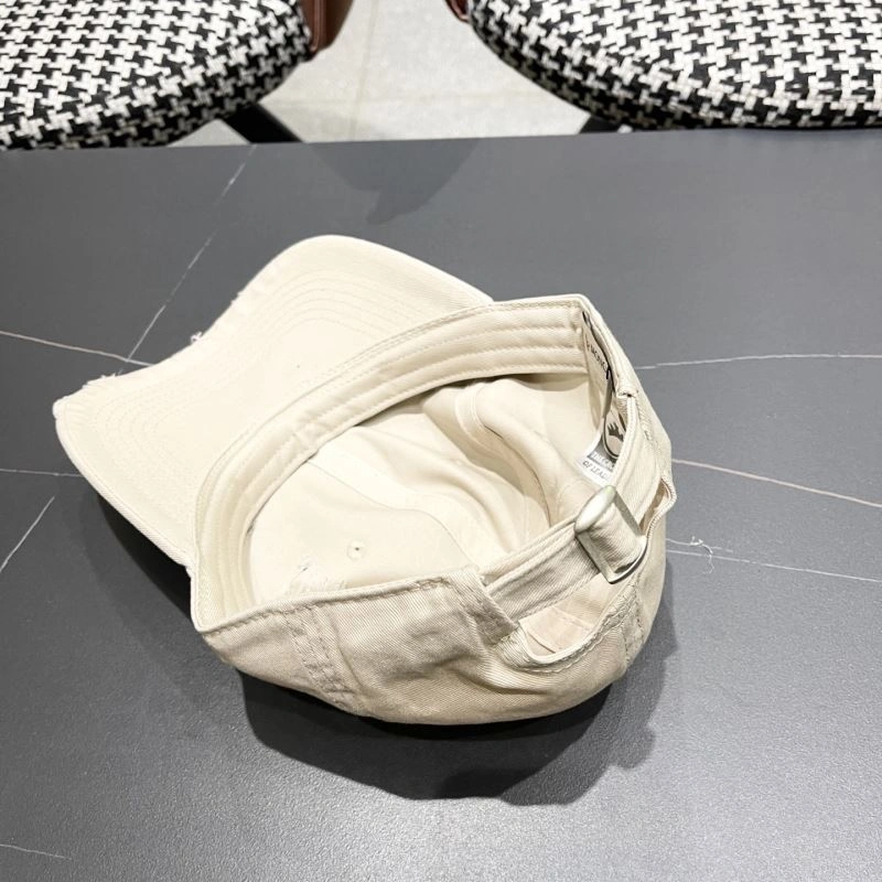 Indistinguishable Moncler Caps