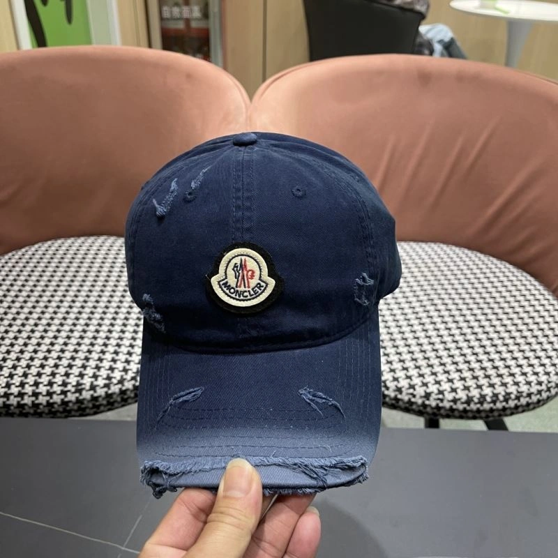 Top mirror Moncler Caps