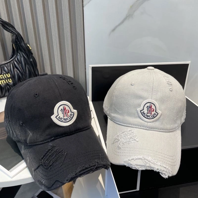 Bargain Moncler Caps