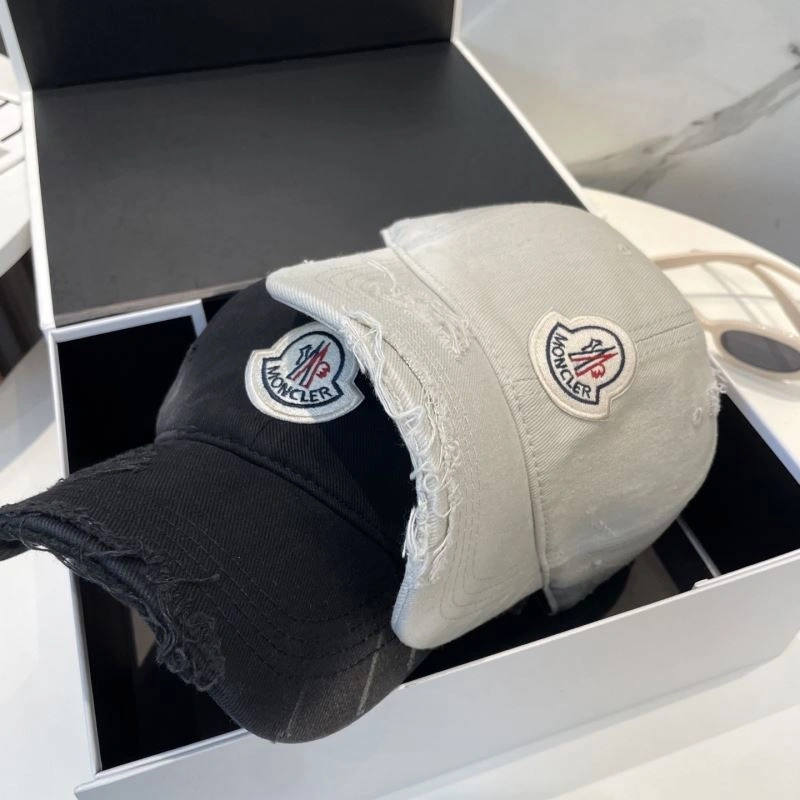 Bargain Moncler Caps