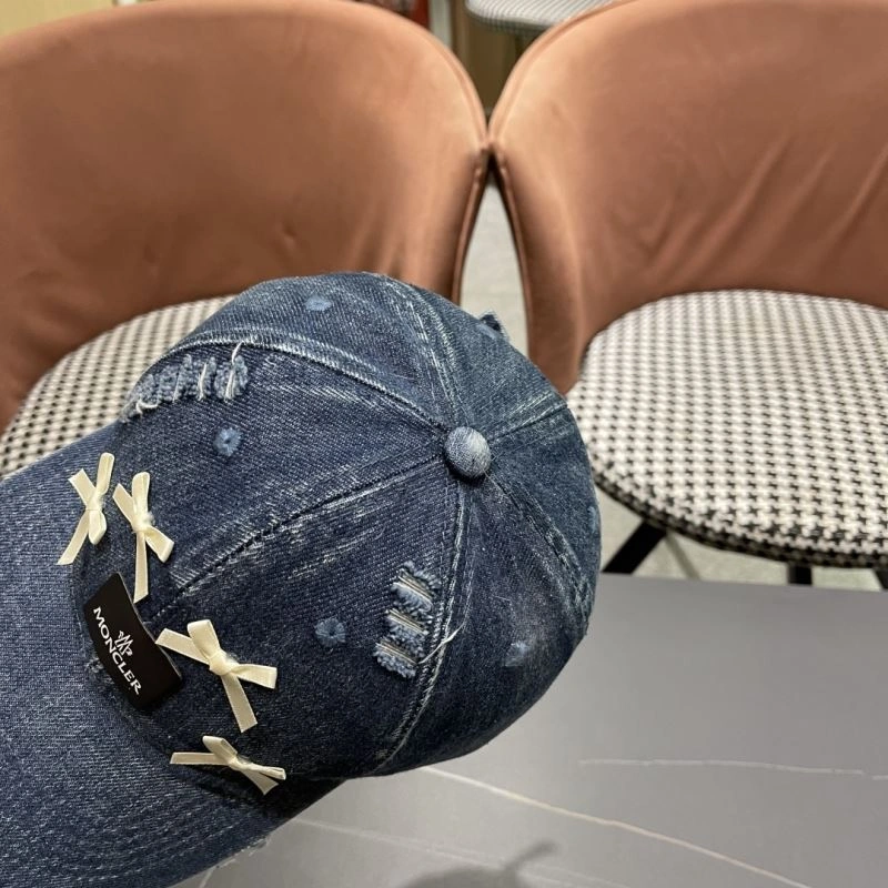 Top mirror Moncler Caps