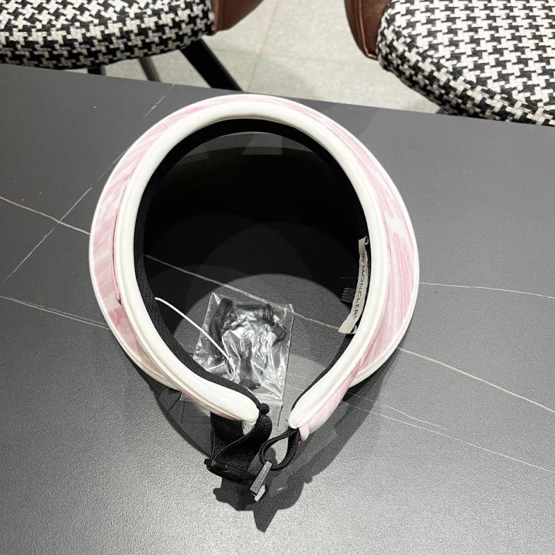 Brand-authenticated Moncler Caps