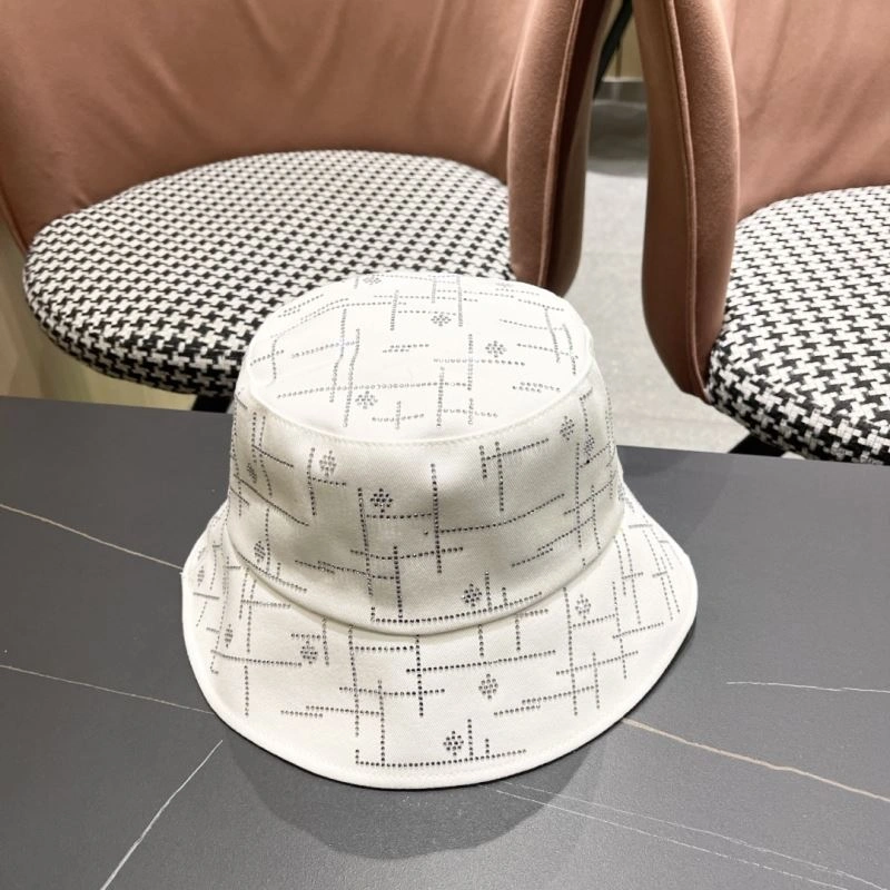 Indistinguishable Moncler Caps