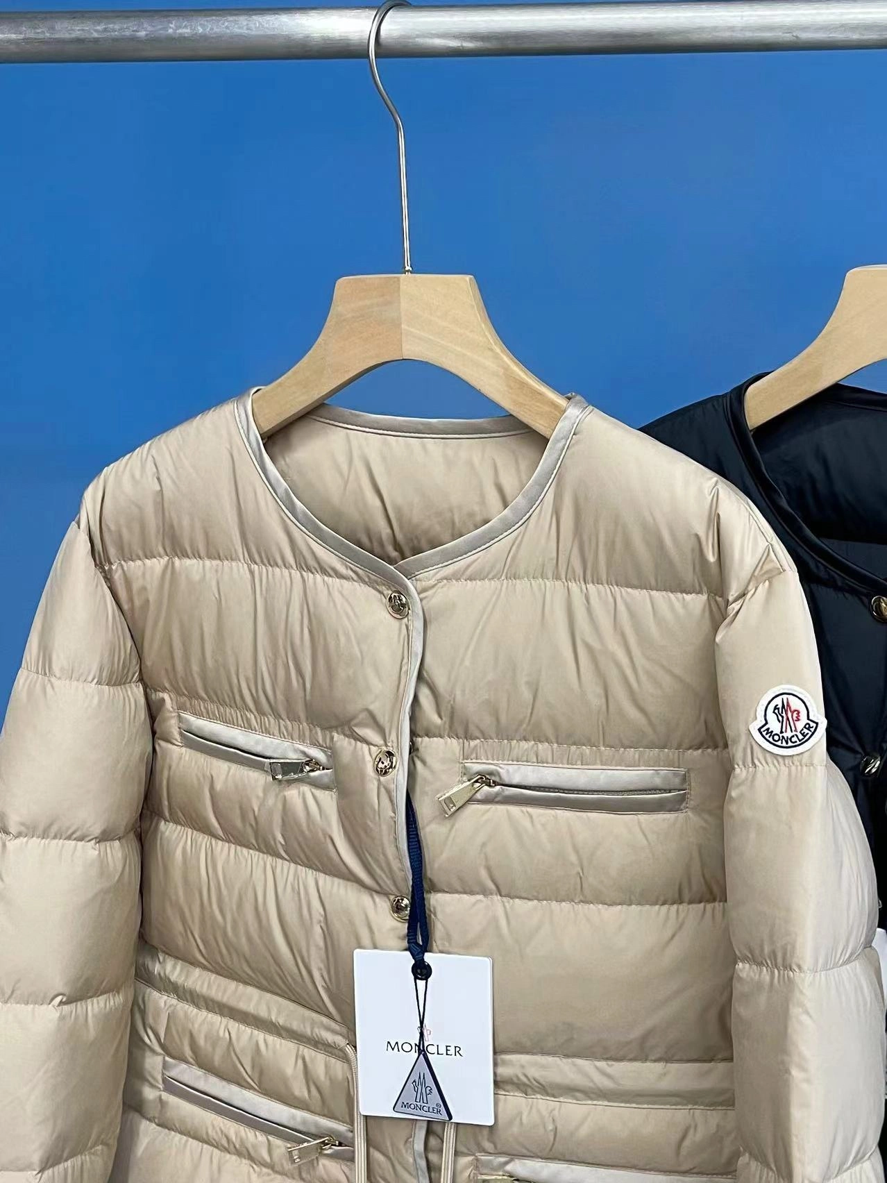 Low-cost Moncler Down Jackets