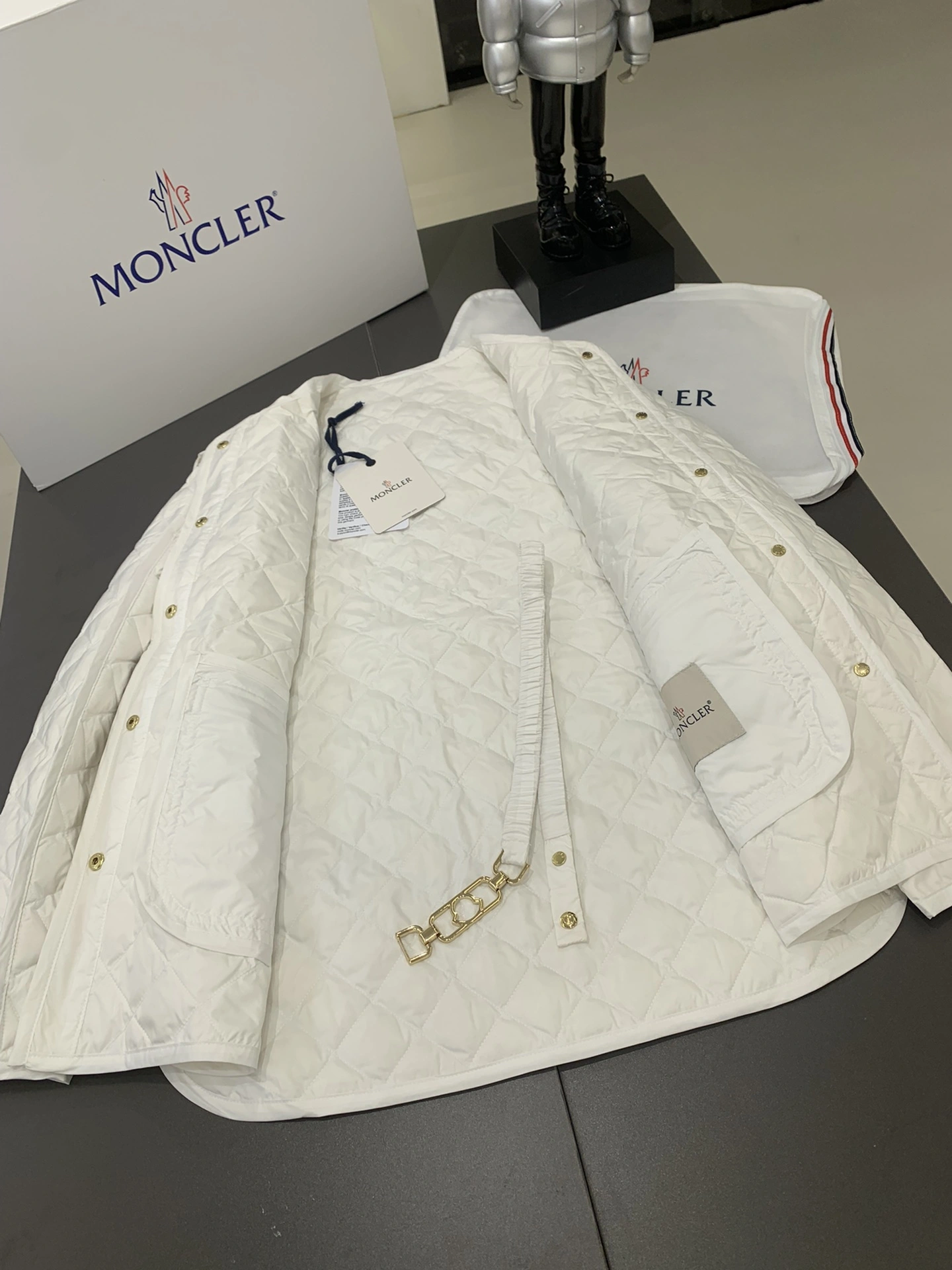 High accuracy Moncler Down Jackets