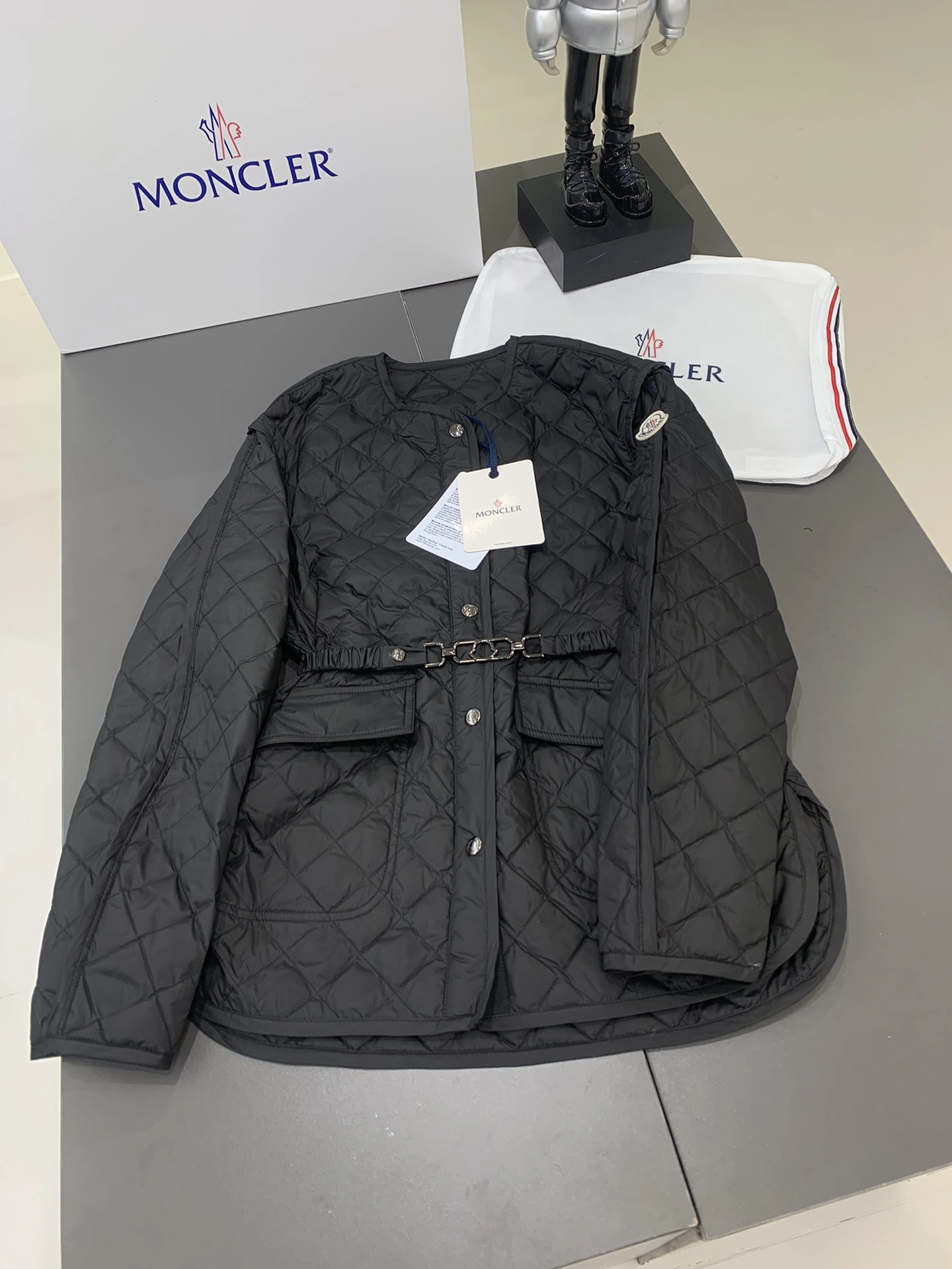 High fidelity Moncler Down Jackets