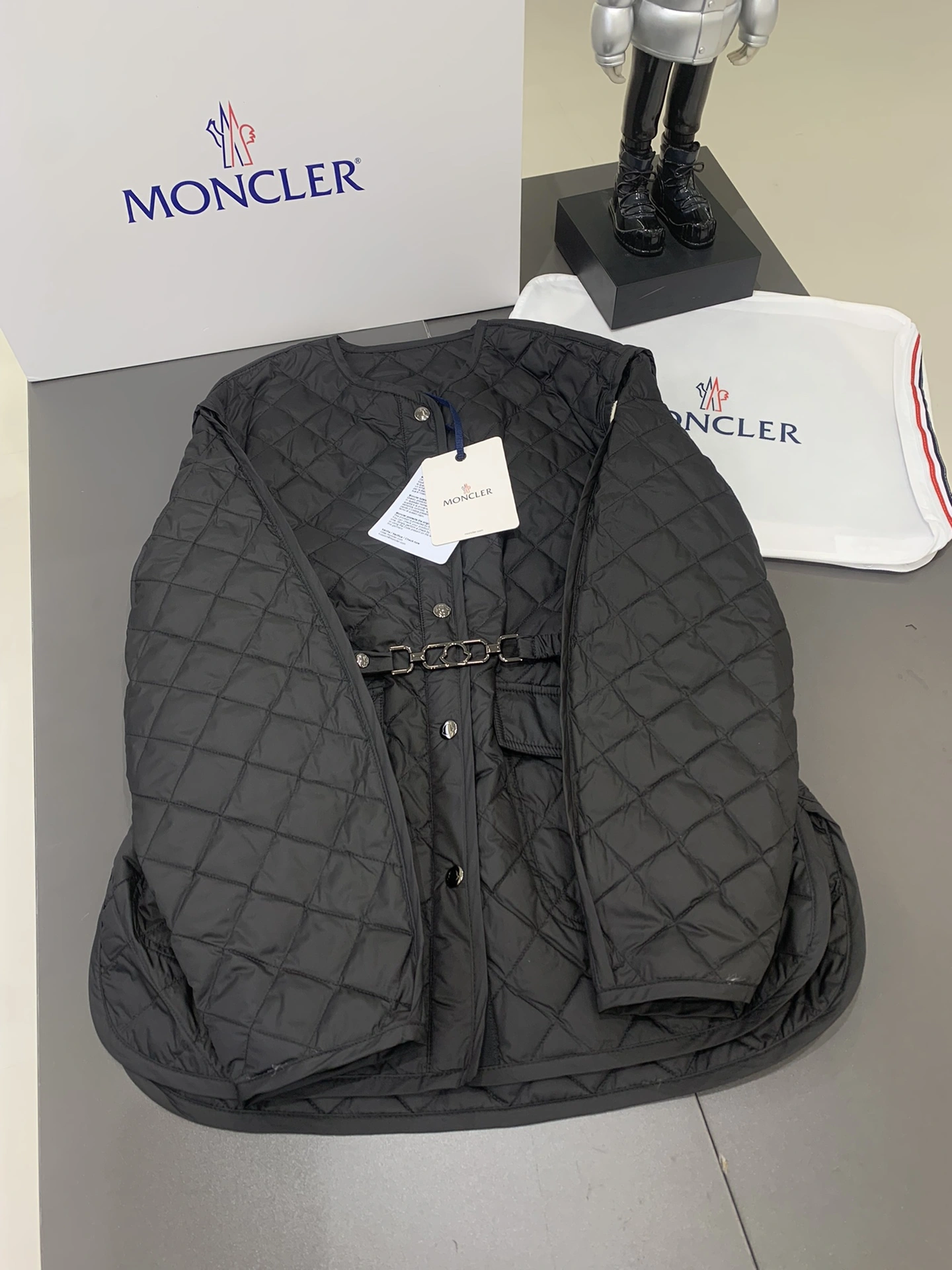 High fidelity Moncler Down Jackets