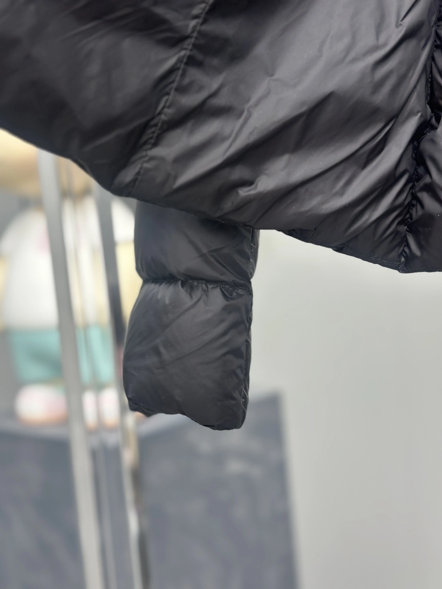 Inexpensive Moncler Down Jackets