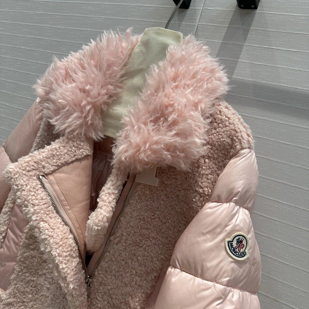 Low-cost Moncler Down Jackets