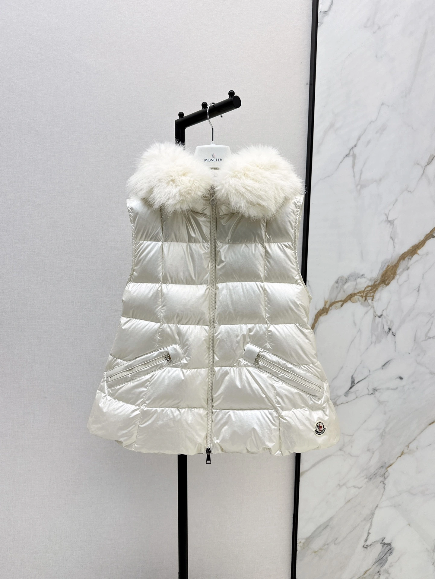 1:1 copy Moncler Down Jackets