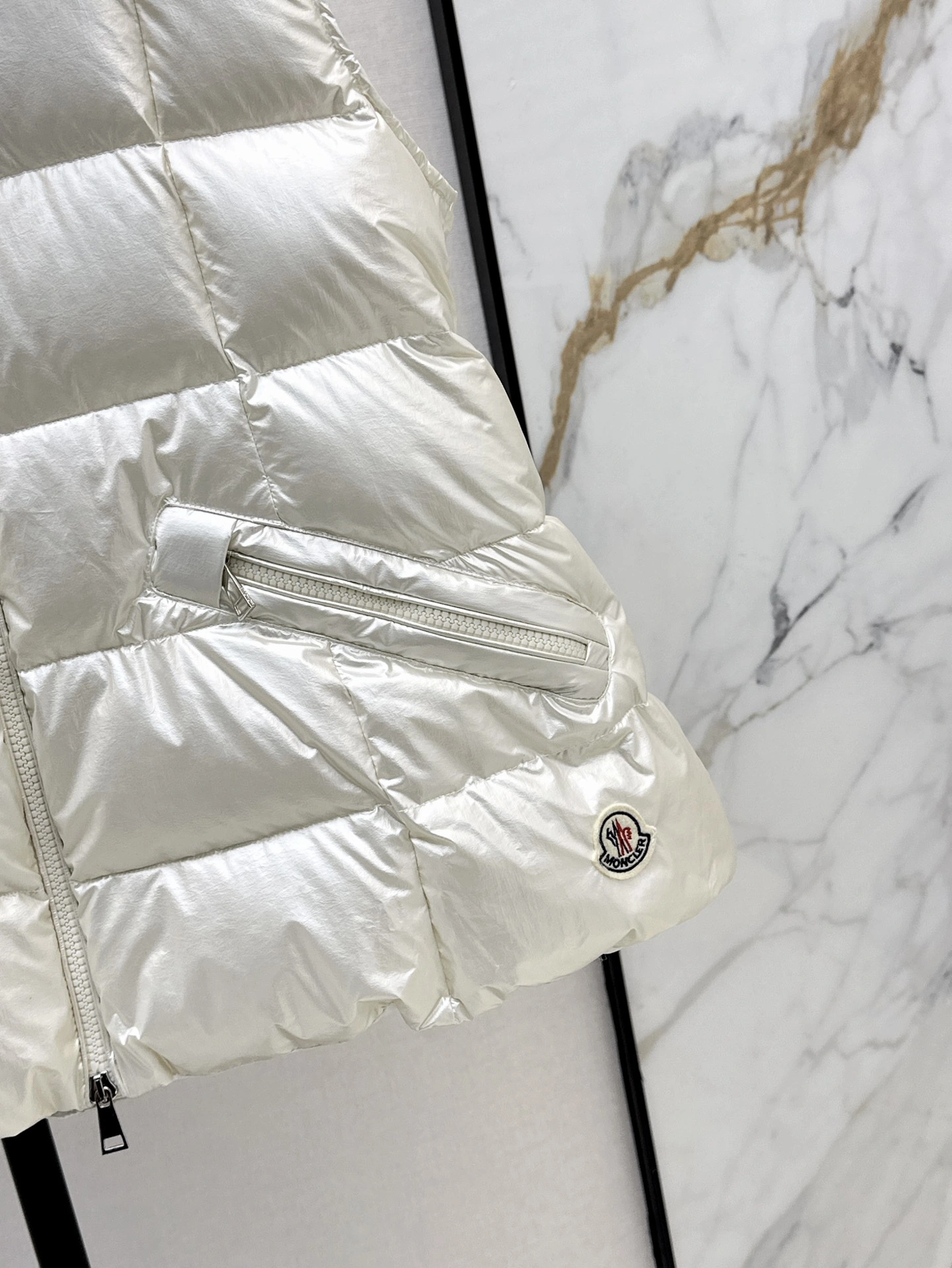 1:1 copy Moncler Down Jackets