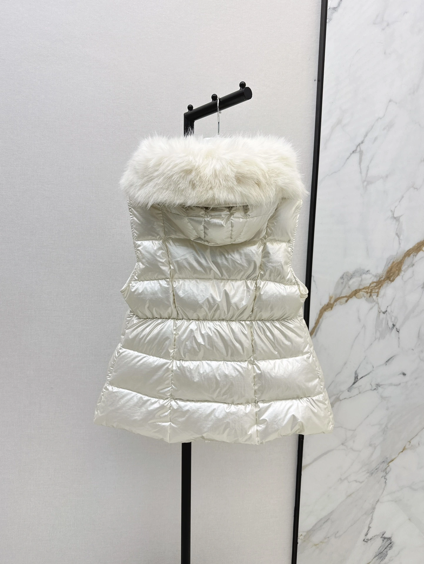 1:1 copy Moncler Down Jackets