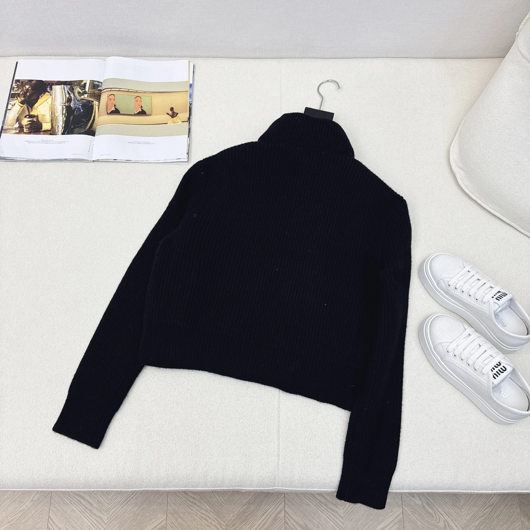 Factory-made Moncler Down Jackets