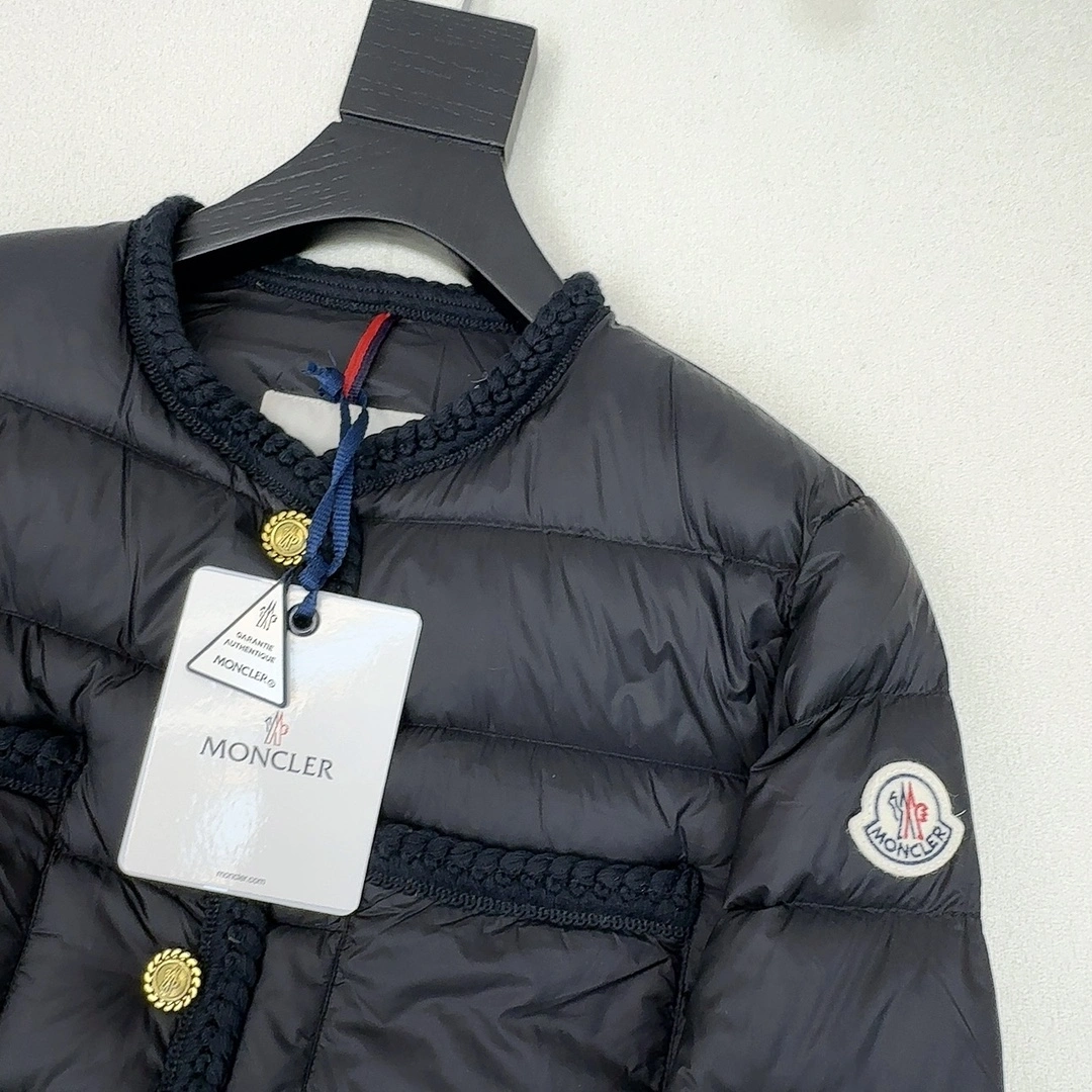 Low-cost Moncler Down Jackets