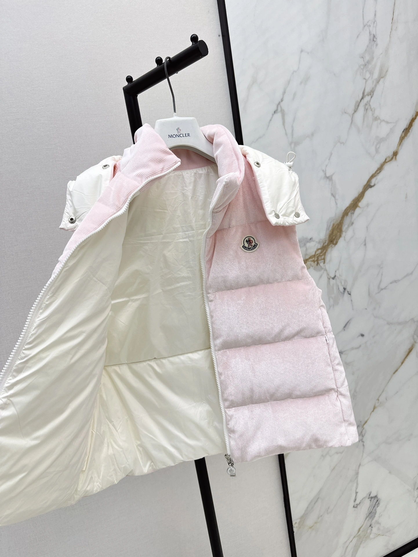 High fidelity Moncler Down Jackets