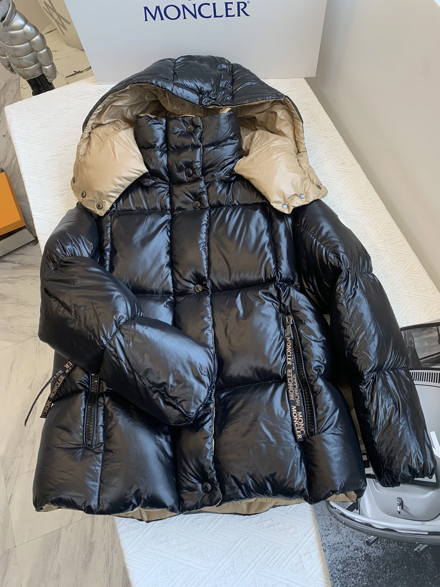 Bargain Moncler Down Jackets