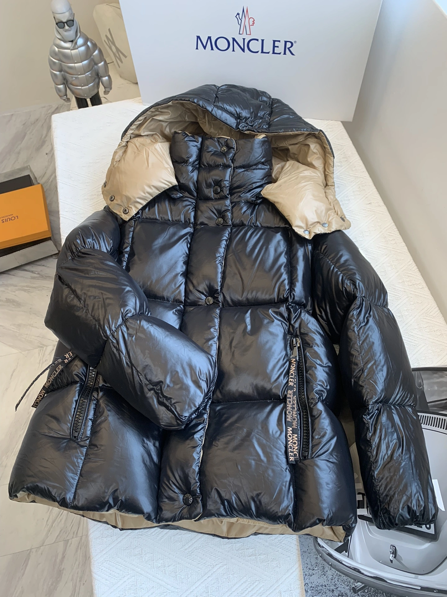 Bargain Moncler Down Jackets