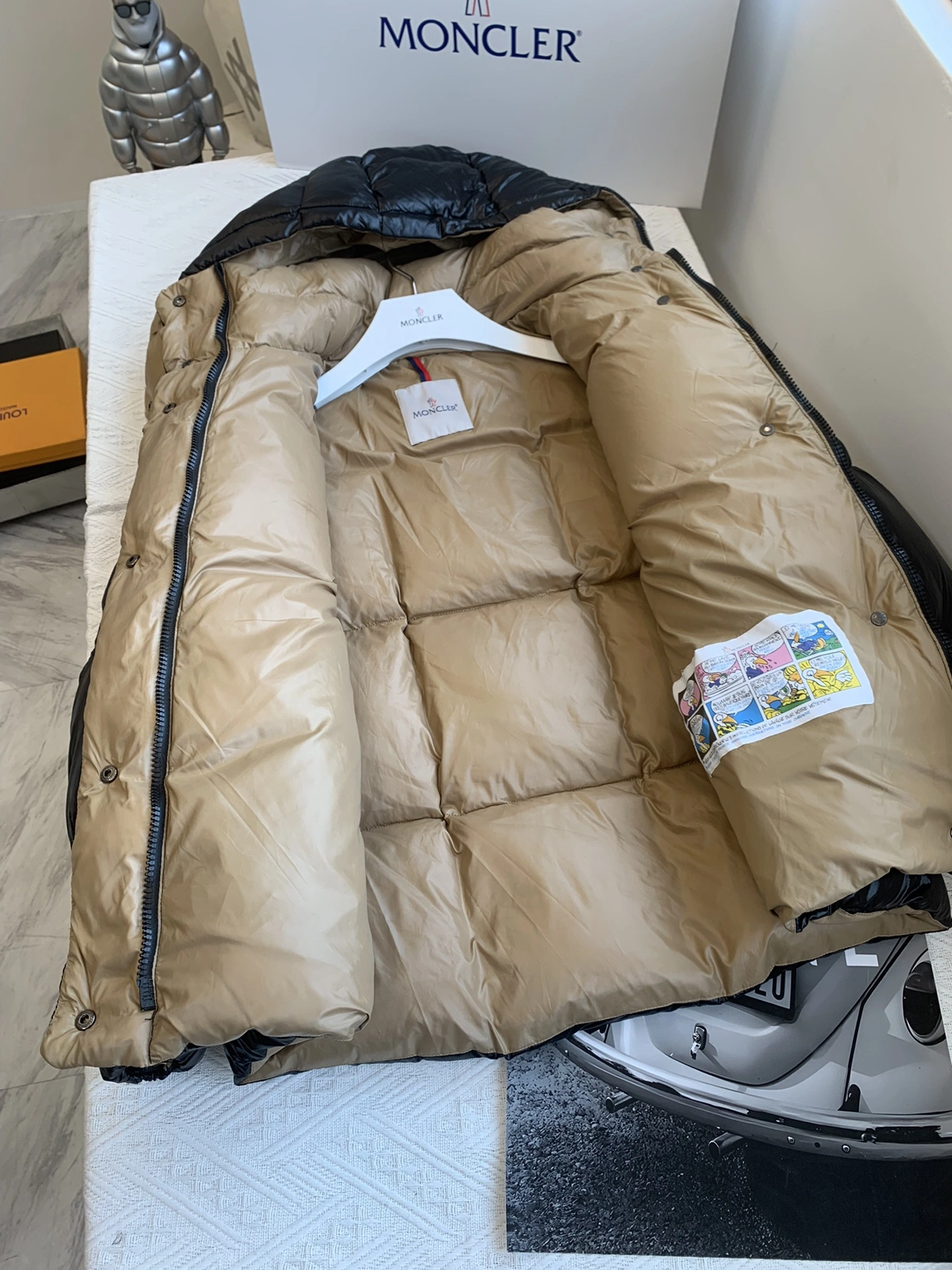 Bargain Moncler Down Jackets