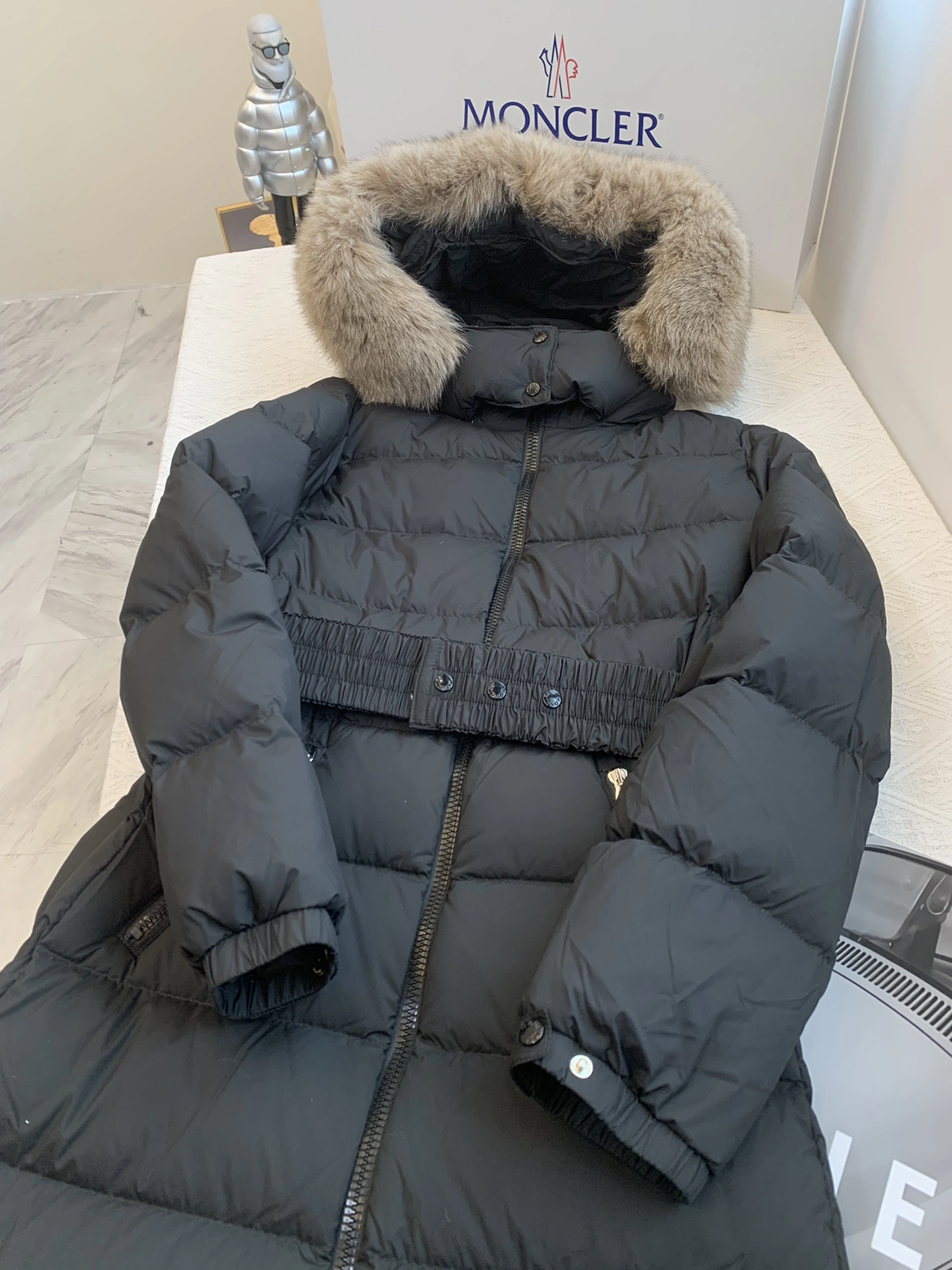 Exact replica Moncler Down Jackets