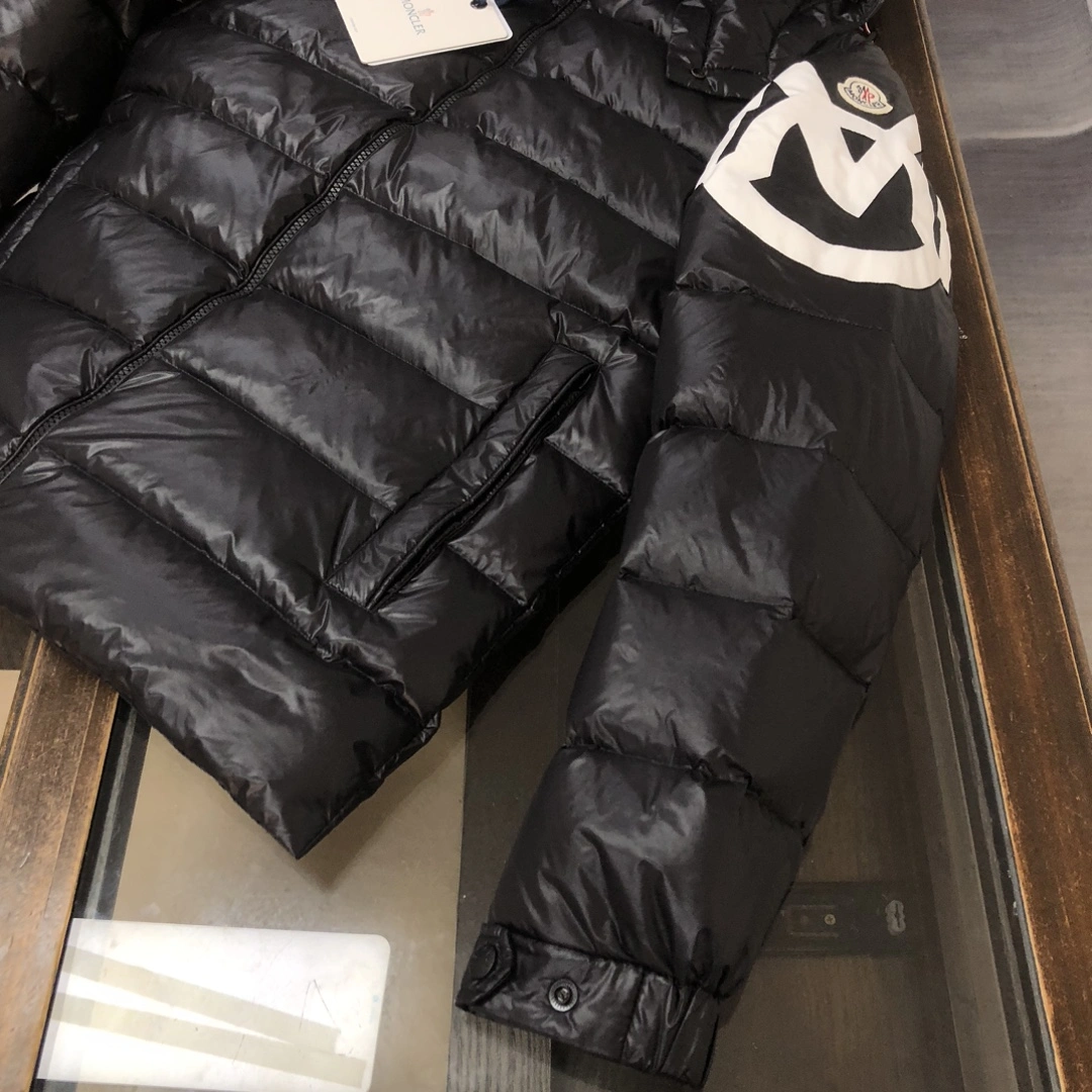 Low-cost Moncler Down Jackets