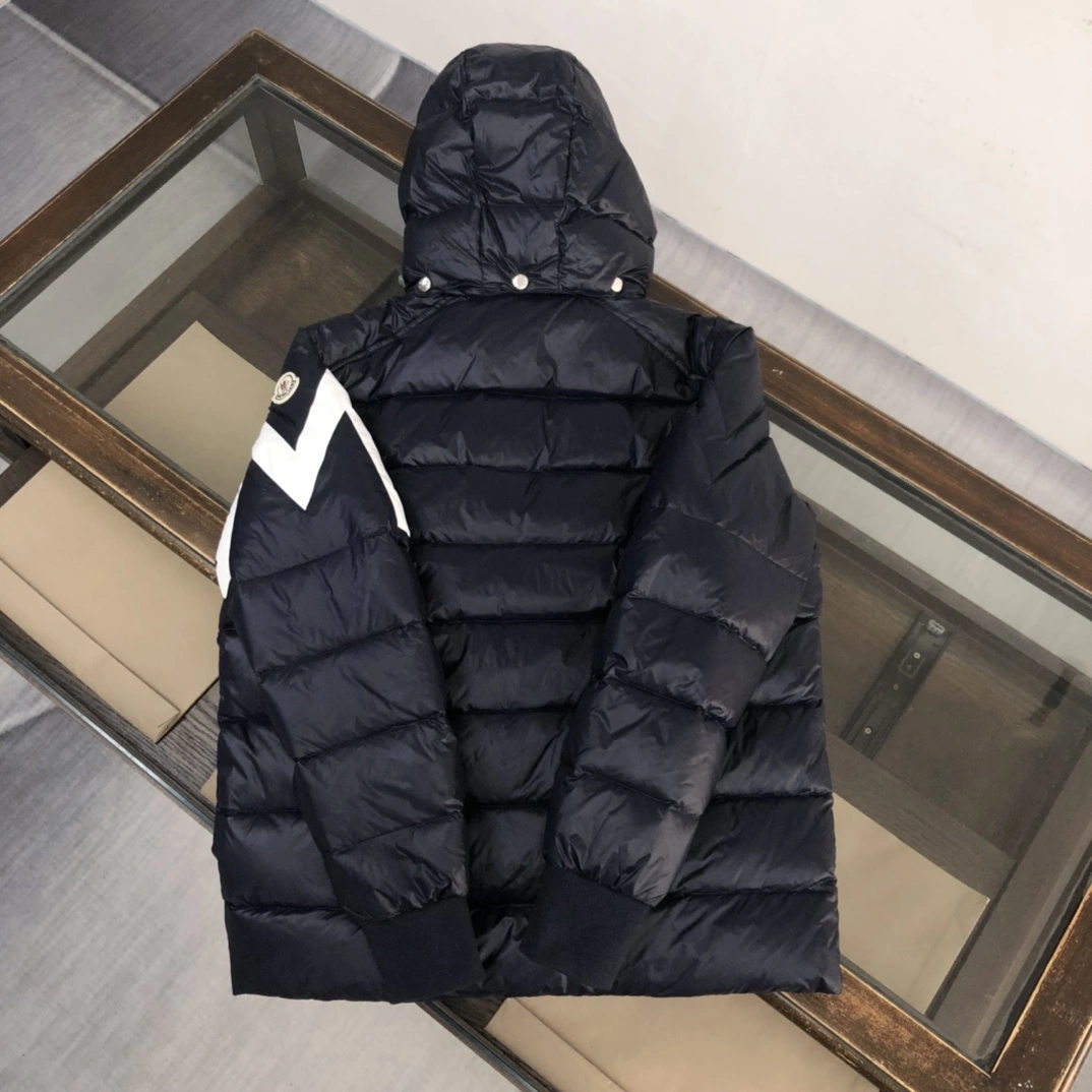 Low-cost Moncler Down Jackets
