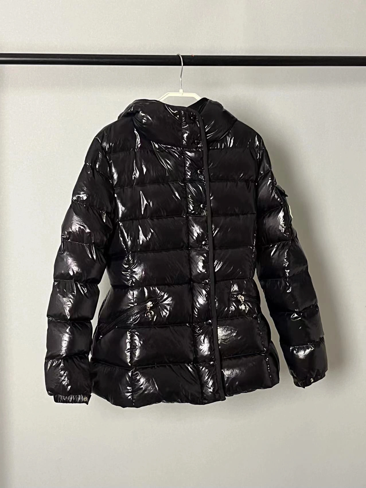 Low-cost Moncler Down Jackets