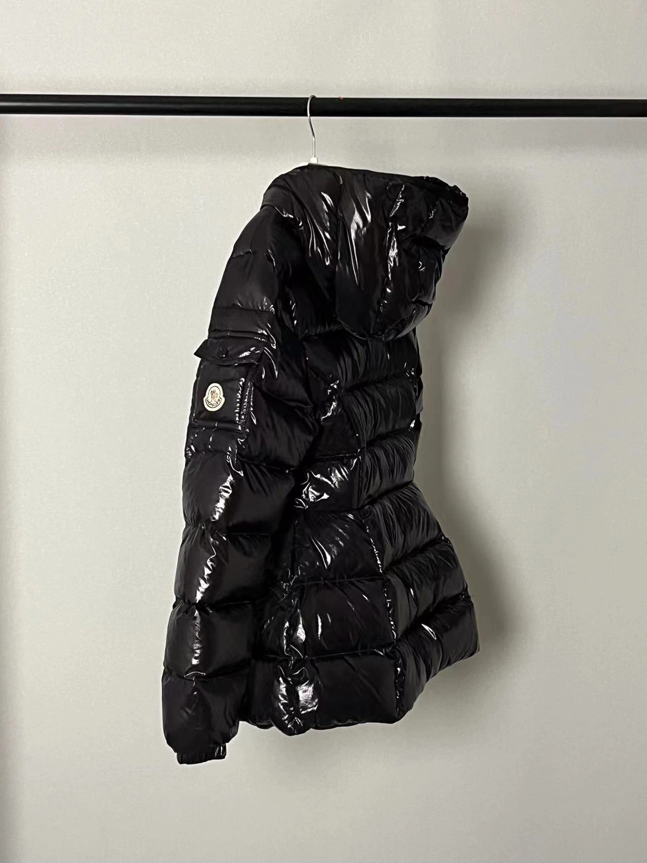 Low-cost Moncler Down Jackets