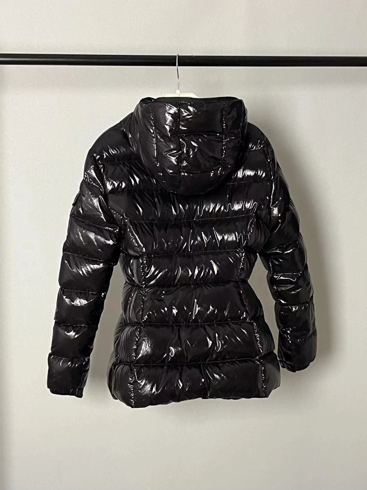 Low-cost Moncler Down Jackets