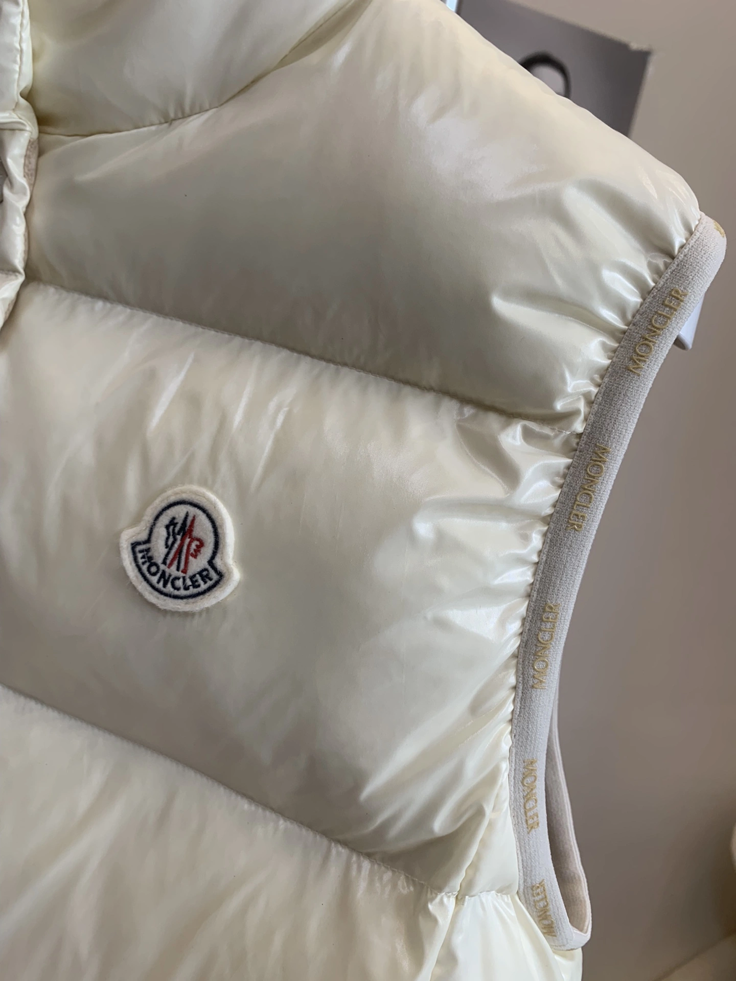Inexpensive Moncler Down Jackets