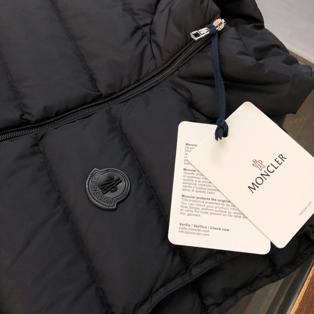 Exact replica Moncler Down Jackets