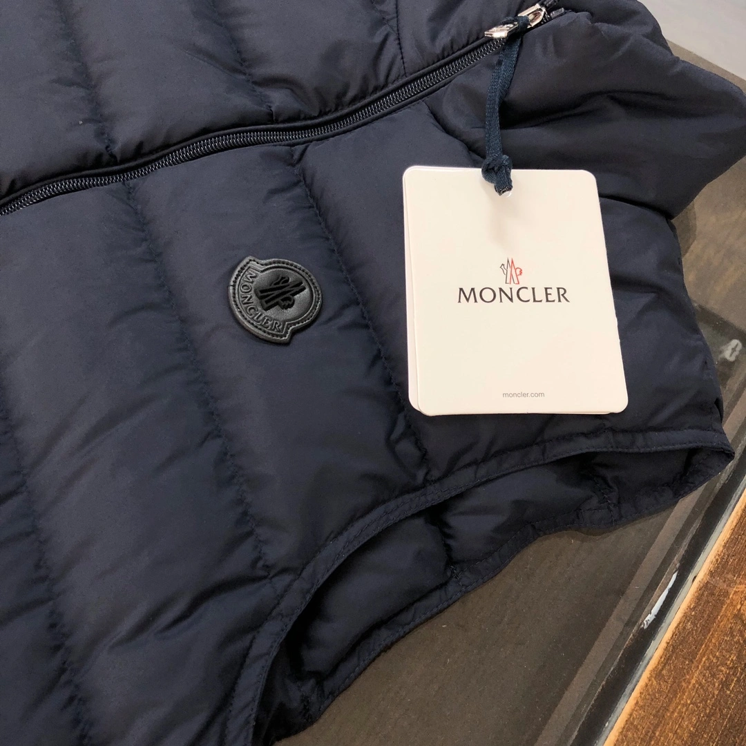 1:1 copy Moncler Down Jackets