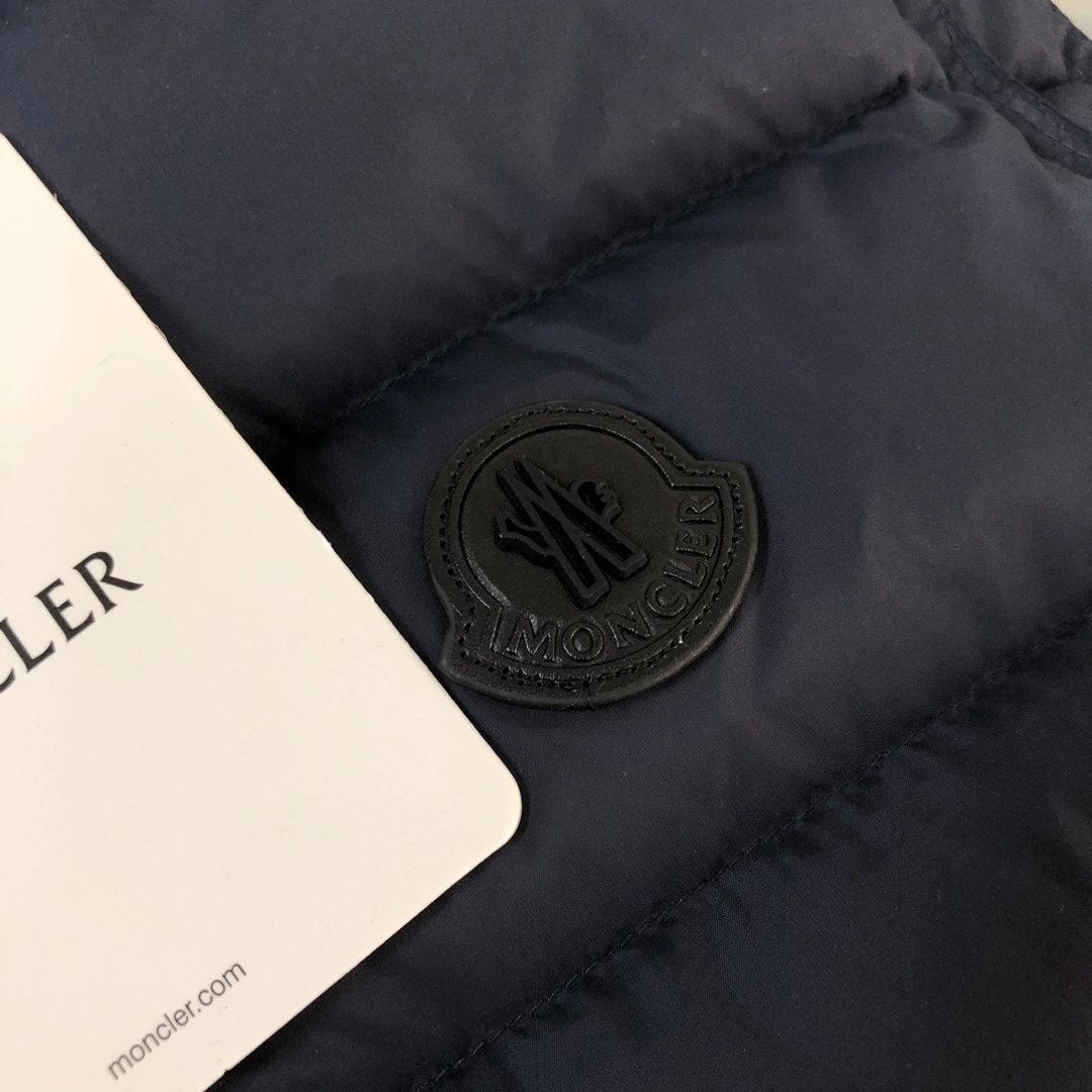 1:1 copy Moncler Down Jackets