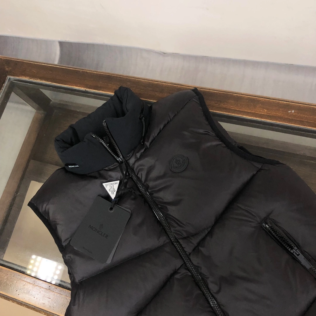 Exact replica Moncler Down Jackets