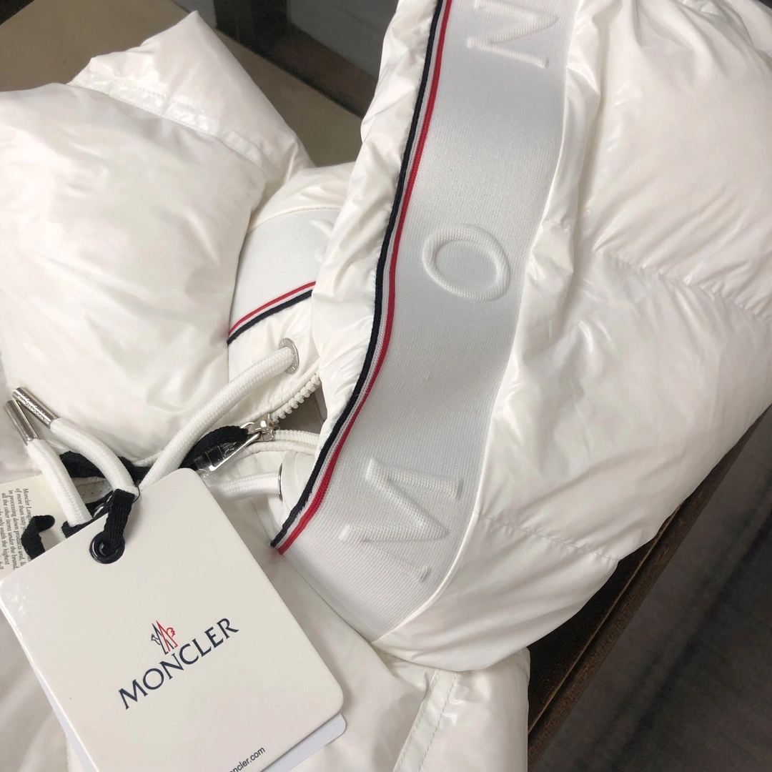 1:1 copy Moncler Down Jackets